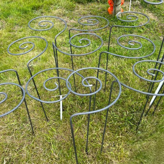 Pig Tail Steel Plant Support - Pack of 5