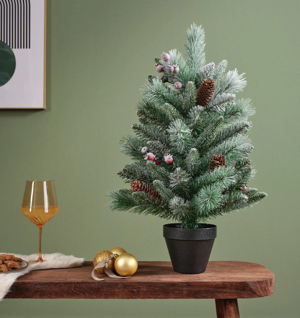 Everlands 45cm Windham Mini Frosted Christmas Tree